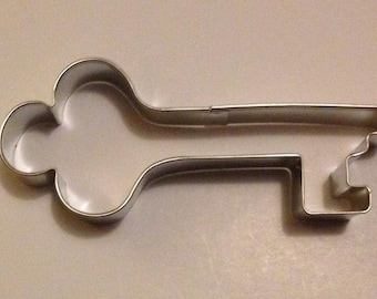 Wonderland Key Cookie Cutter - Etsy