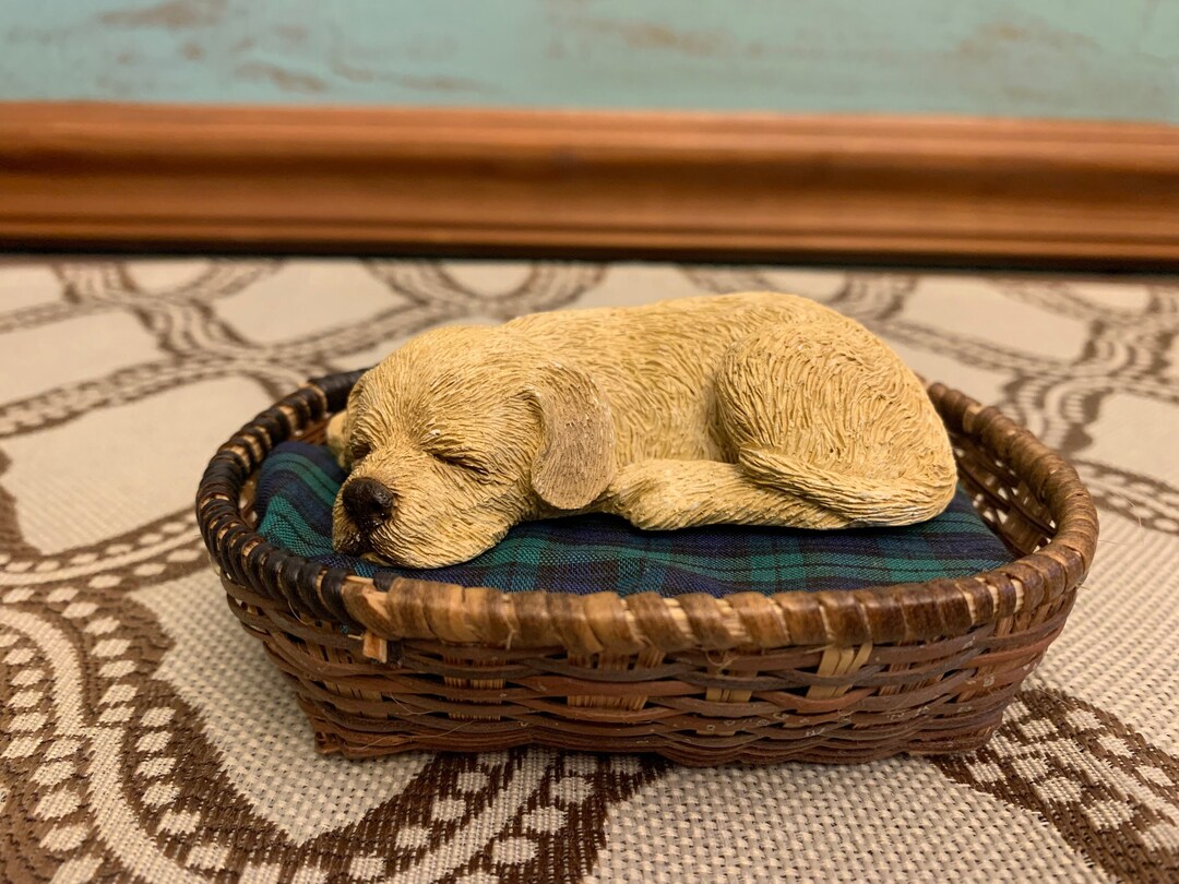 Vintage 1985 Sandicast snoozer SO2 Yellow Lab Puppy Figurine Sleeping ...