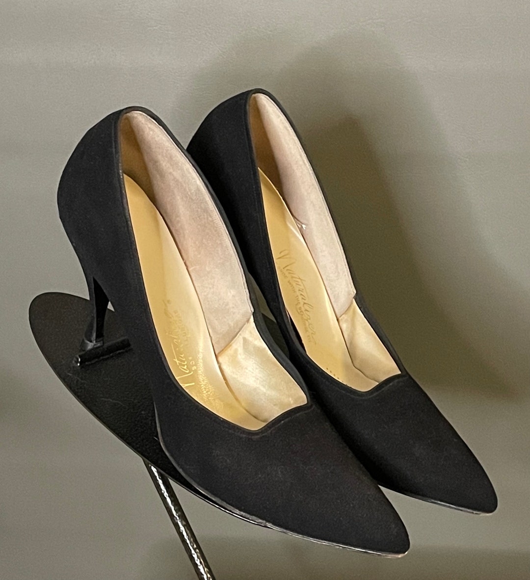 Vtg 50s Black Velvet Pointy Toe Pump Shoe Pinup Marilyn Excellent ...