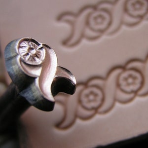 013-01 Border With Rose Leather Stamp Saddlery Tool Punch Brass Home ...