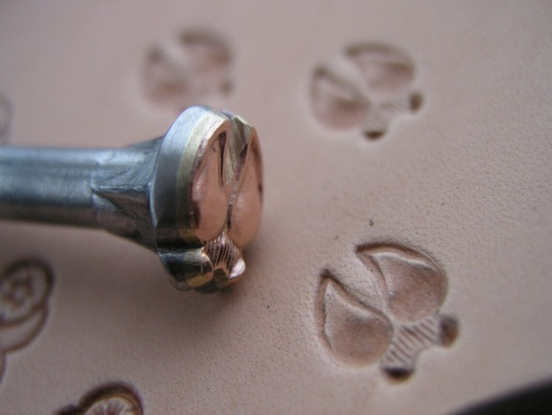 011-06 White Tail Deer Track Leather Stamp 11 X 12 Mm Brass Work ...