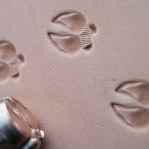011-06 White Tail Deer Track Leather Stamp 11 X 12 Mm Brass Work ...