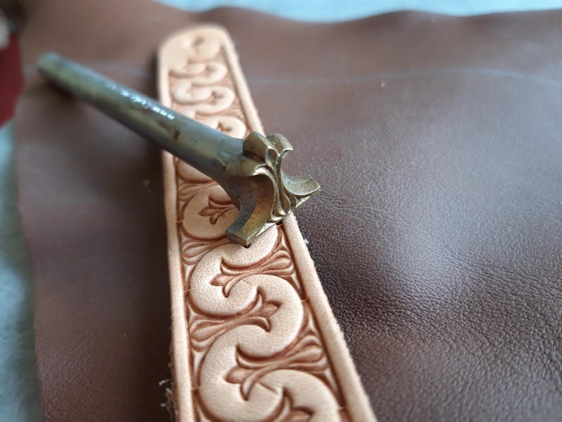 017-16 Floral Meander and Lined Border SET 2 Pcs Leather Stamps ...