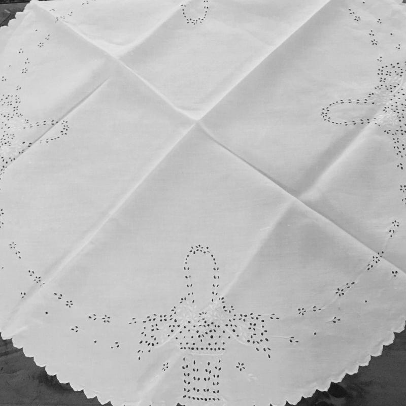 Round Table Topper - Etsy