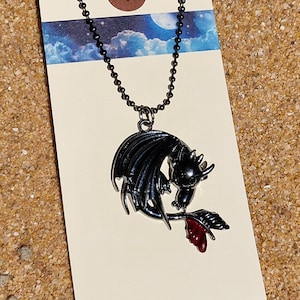 How to Train Your Dragon - Toothless Pendant Necklace - Unisex - 2 ...