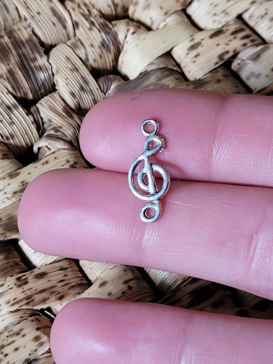 Very Tiny Treble Clef Charm - 6pc - Etsy