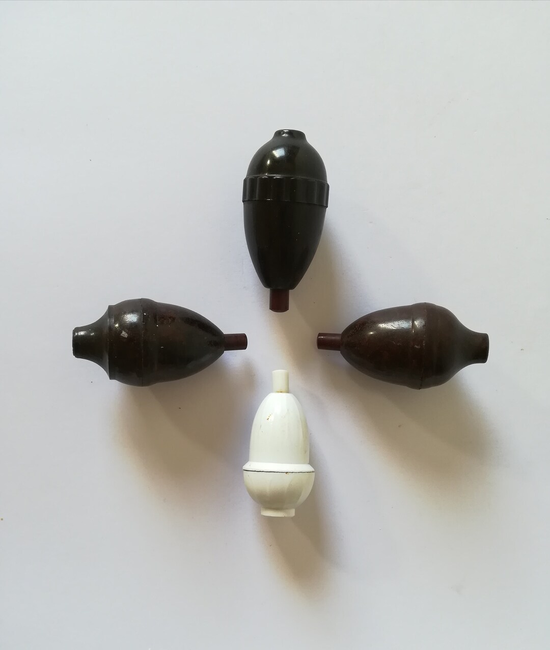 Français 2 X Vintage Bakelite Push Button Light Switch, Art Déco - Etsy