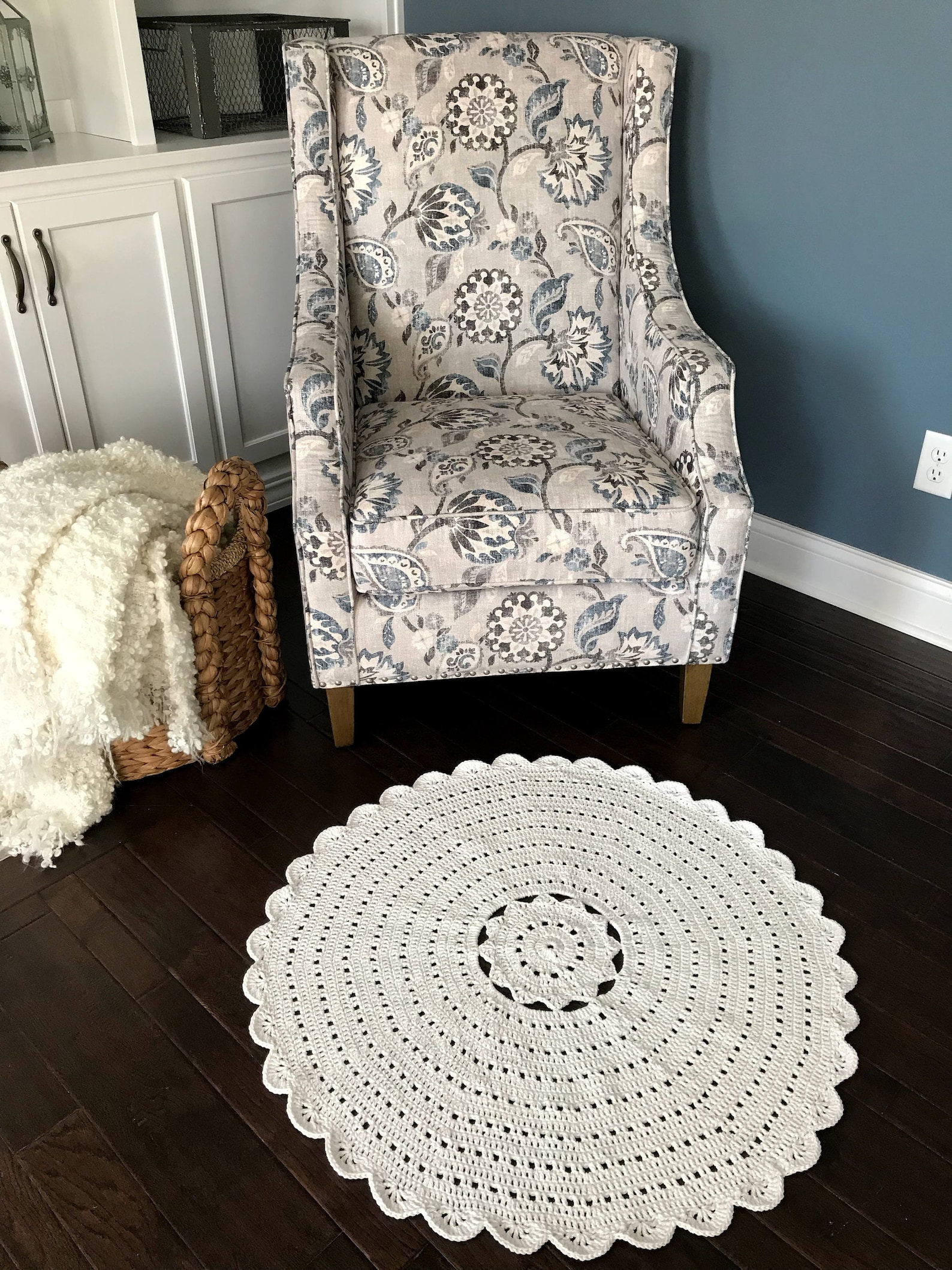 Modern Crochet Scalloped Round Rug - Etsy