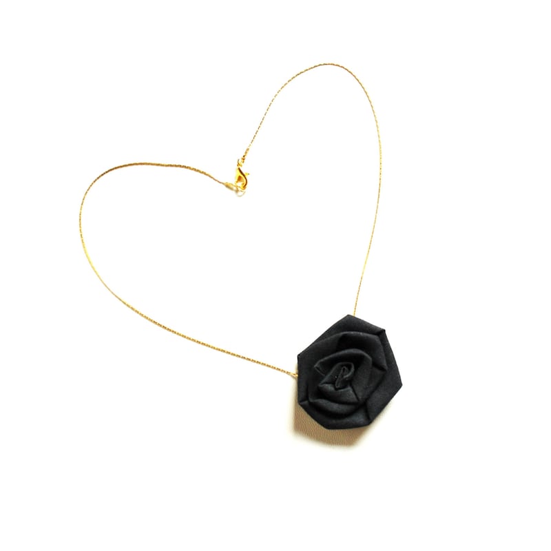 Black Rose Necklace - Etsy