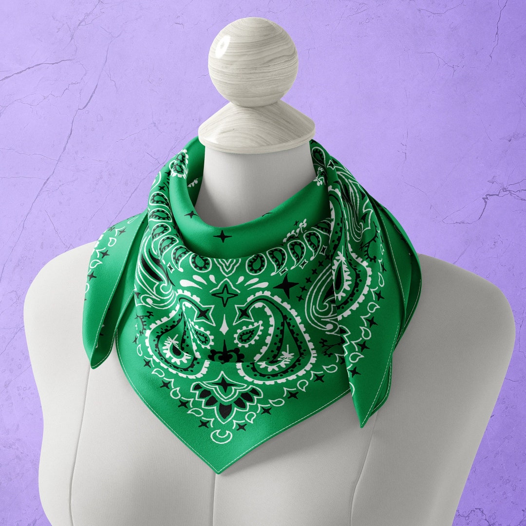 Green Paisley Bandana, Satin or Poplin With Traditional Pattern for a ...