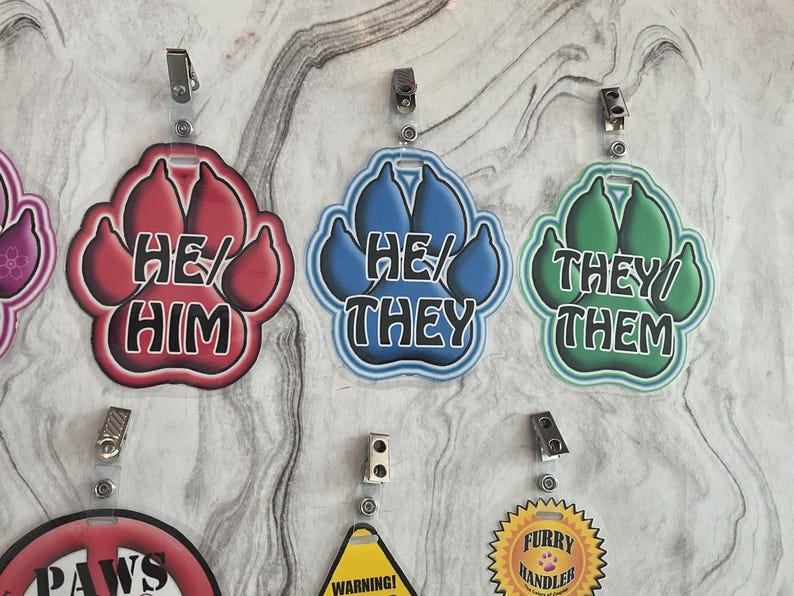 Furry Pride Pronoun and ID Sign Badges - Etsy
