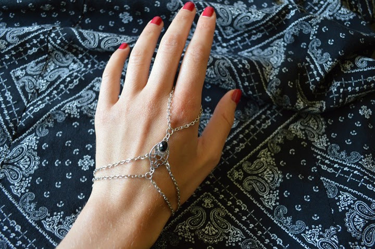 Layl Stainless Steel Connected Bracelet Bracelet Ring Hand - Etsy