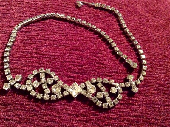 Vintage rhinestone necklace - Gem