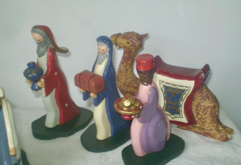 Antique NATIVITY SET- Hand Made and Painted Creche Set- Missing Baby ...