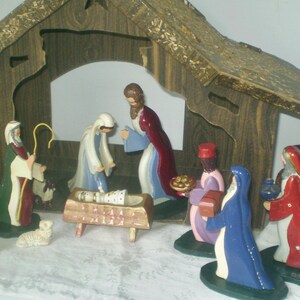 Antique NATIVITY SET- Hand Made and Painted Creche Set- Missing Baby ...
