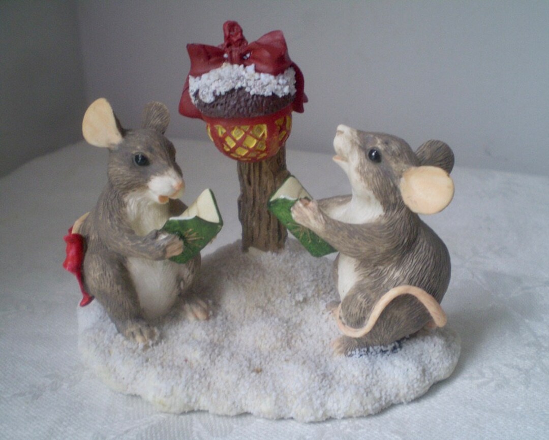 CAROLING in the SNOW Charming Tails Scene- Vintage Musical Figurine ...