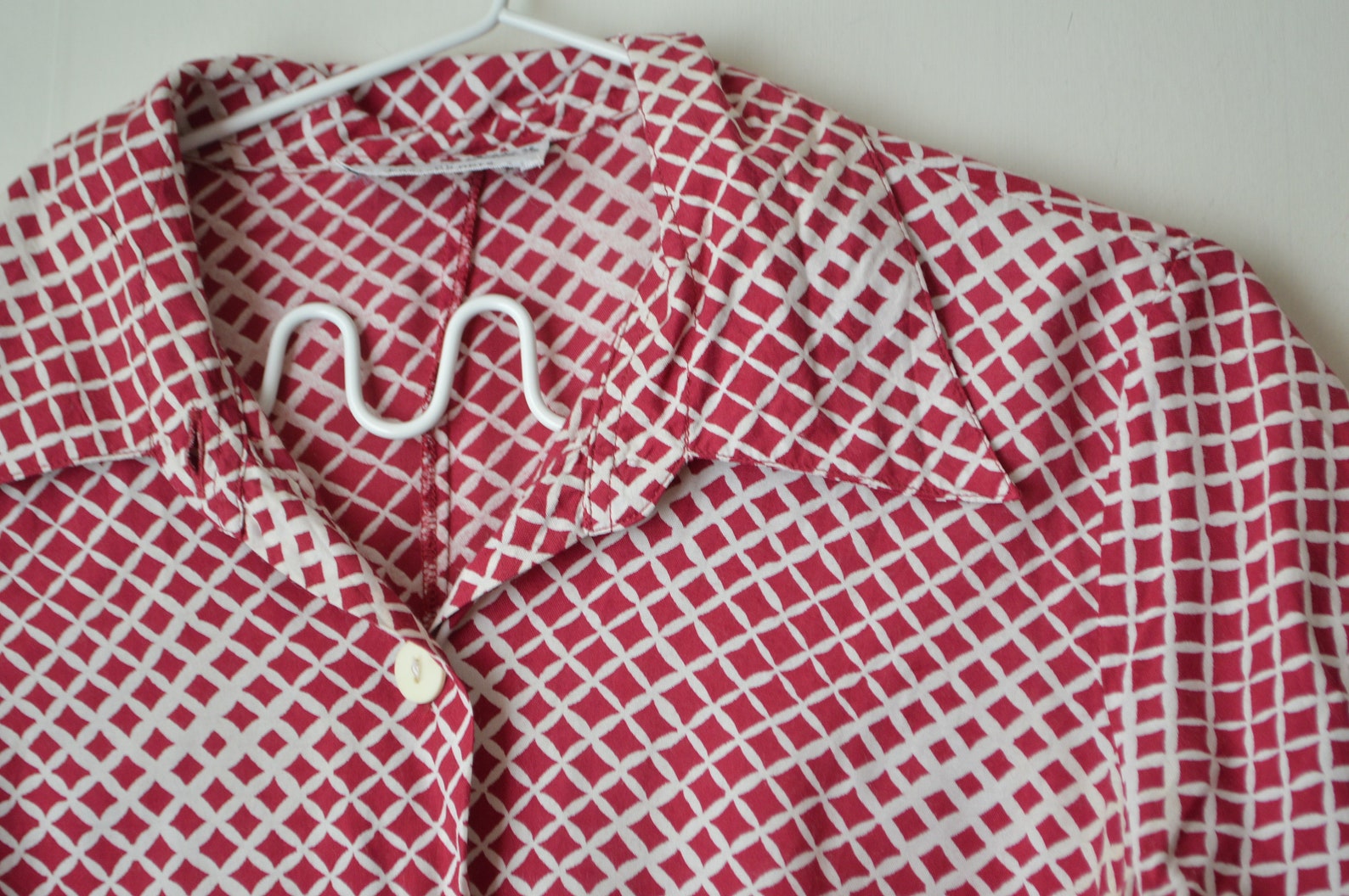 Vintage Red and White Geometric Optic Pattern Half Buttoned - Etsy
