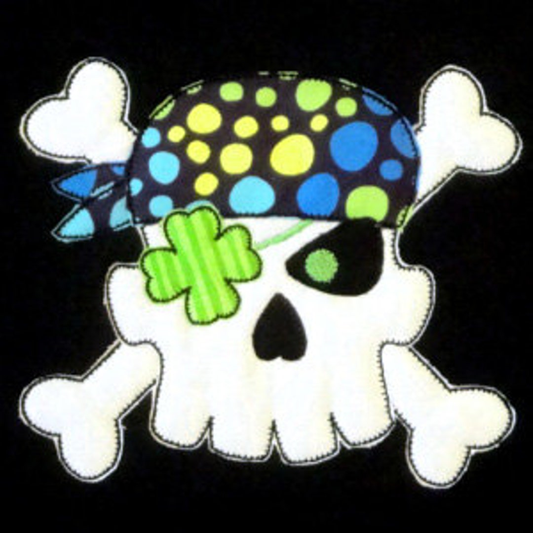 St. Patty's Day Pirate Skull Shamrock Applique Design - St. Patrick's ...