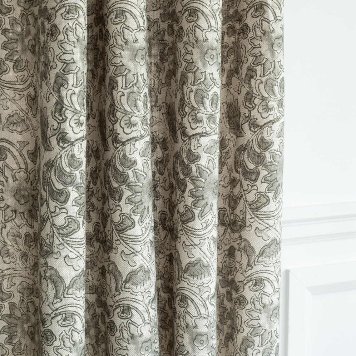 1 Pair of Beautiful Soft-grey Block Print Style Pattern - Etsy