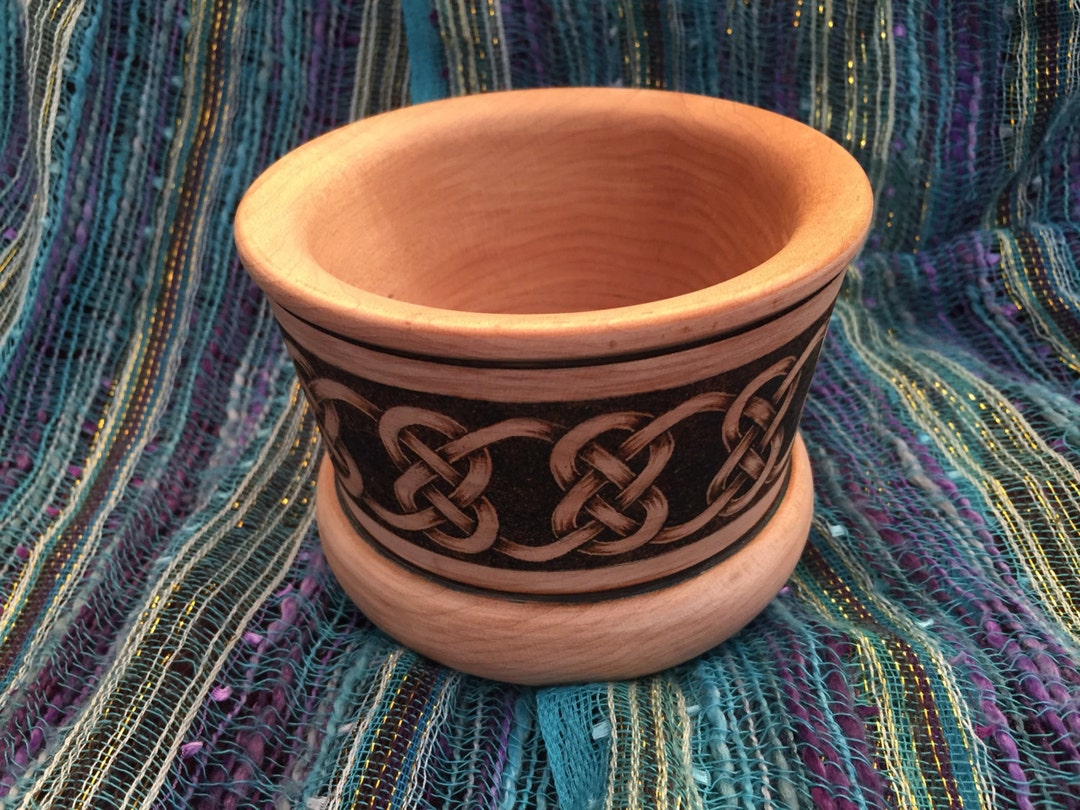 Woodburned Pyrography Celtic Knot Pattern Bowl / Pot - Etsy
