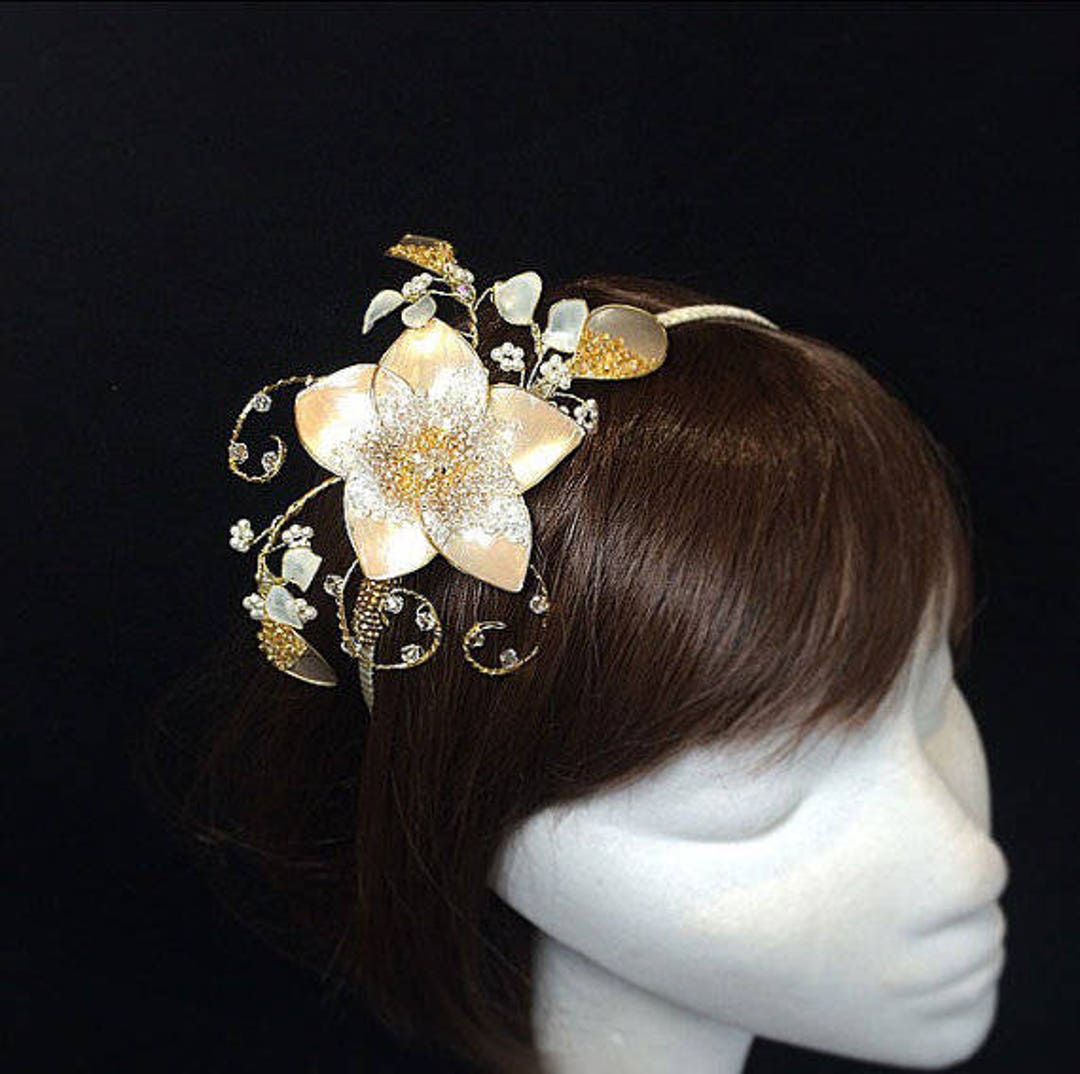 Peach Fascinator, Bridesmaid Tiara, UK Tiara, Oyster Flower Tiara, Gold ...