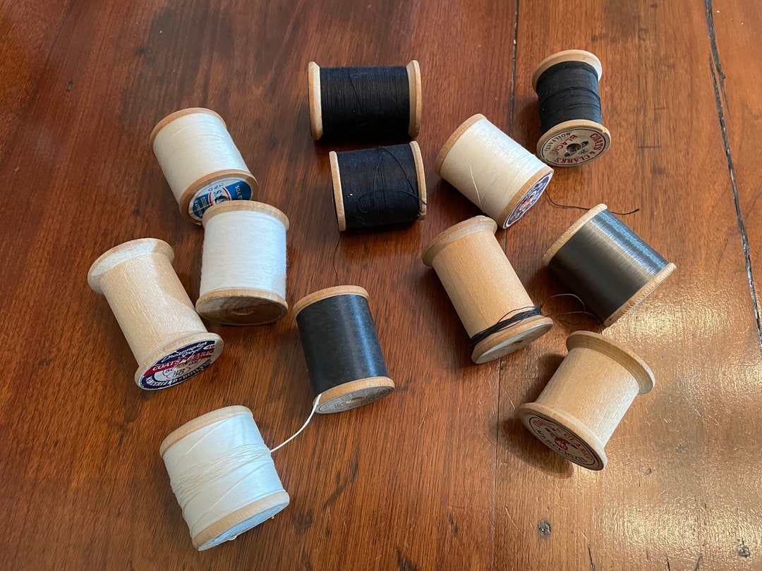 Twelve Vintage Wooden Spools, Most With Thread, Various Larger Sizes ...