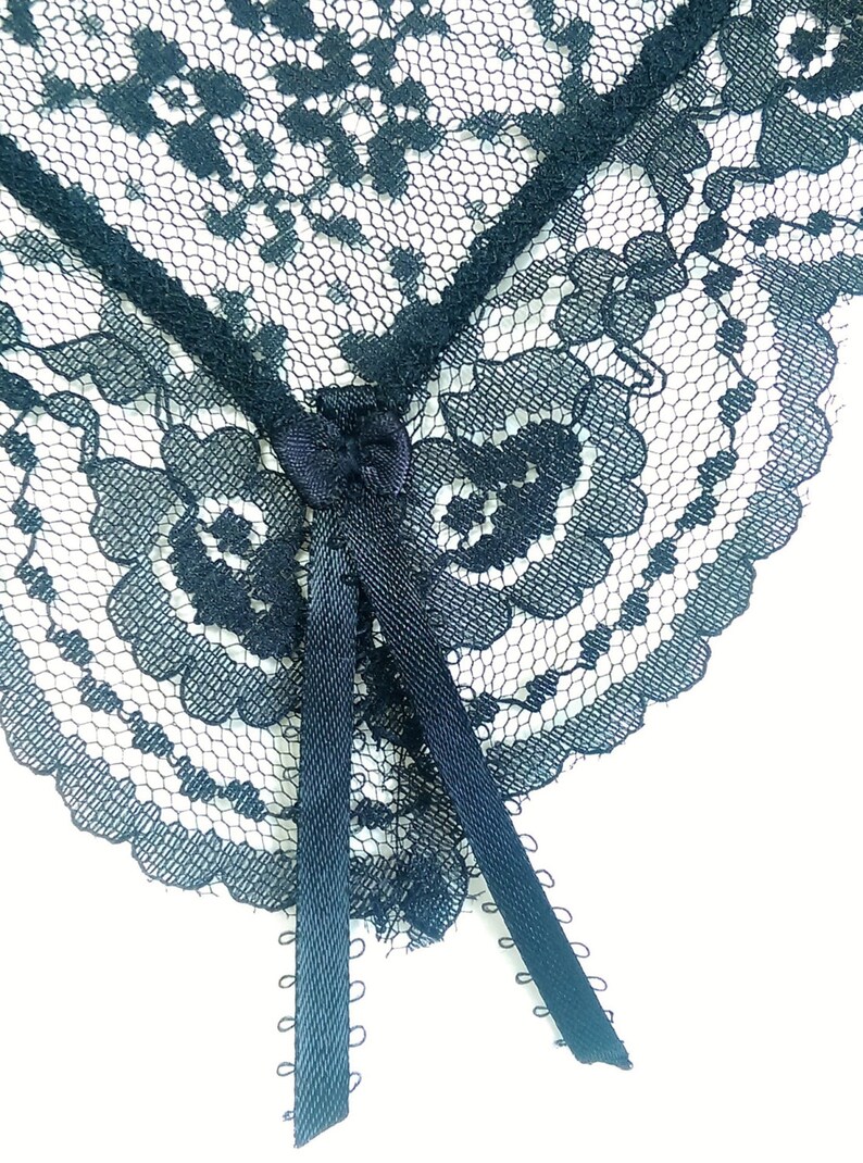 Catholic Head Cover, Lace Mantilla, Triangle Chapel Scarf, Black ...