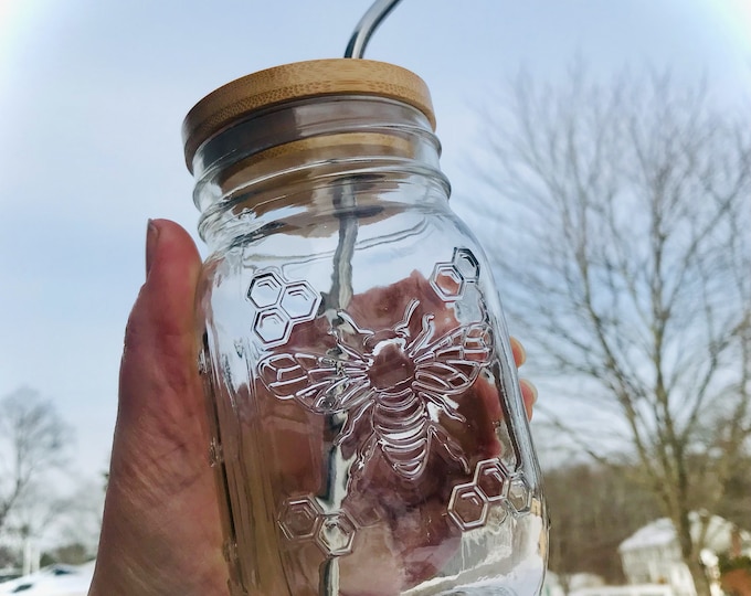 Bee Mason Jar Drinking Glass With Straw, Bamboo Lid - 16 Oz Pint ...