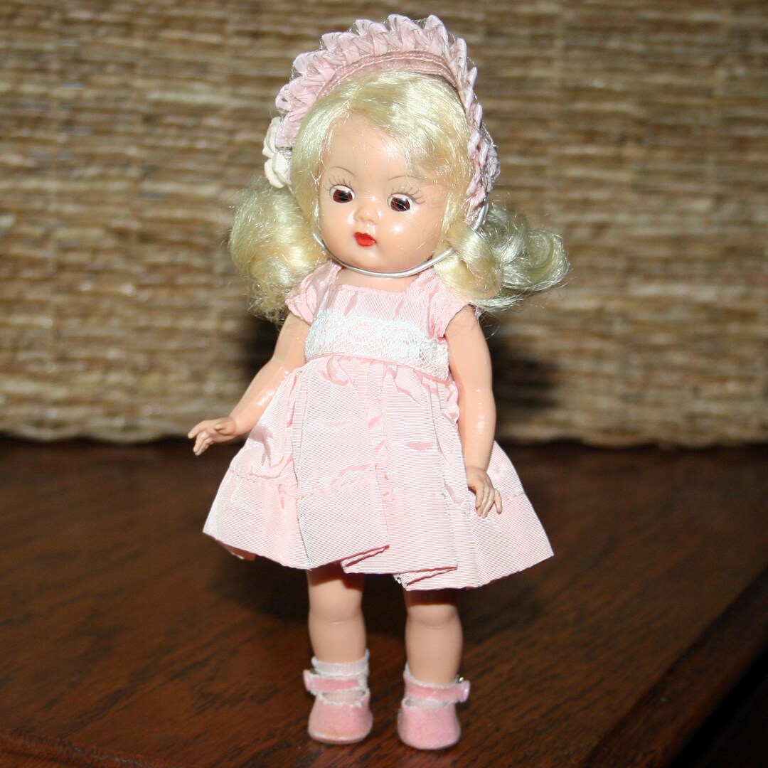 Later Strung Platinum Blonde, Brown Eyes Nancy Ann Storybook MUFFIE in ...