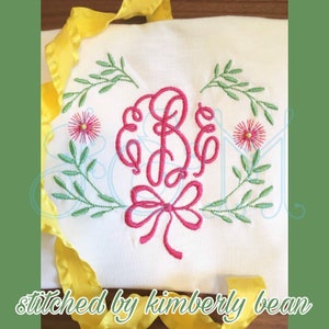 Ellie Heirloom Style Floral Monogram Wreath Frame Vintage Style Machine ...