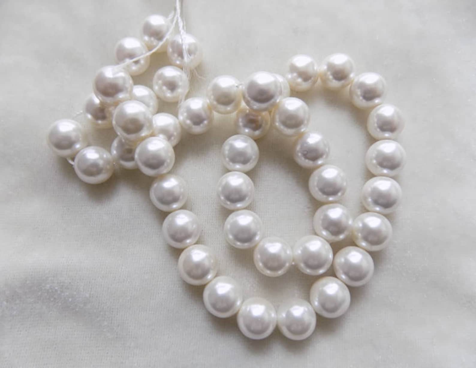Approximately10mm WHITE PEARL Fresh Water 10mm Round Balls Full Strand ...