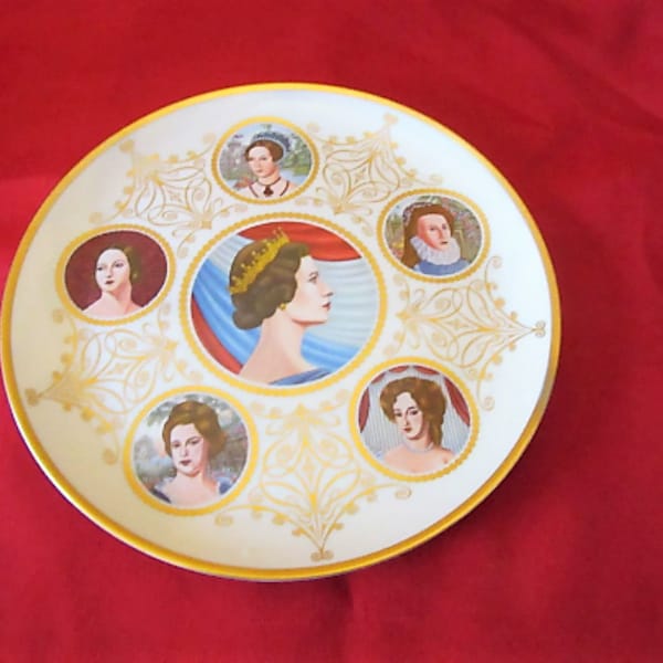 Queen Elizabeth Collector Plate - Etsy