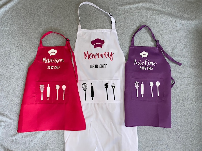 Family Personalized Aprons, Personalized Aprons, Holiday Gift for Mom ...