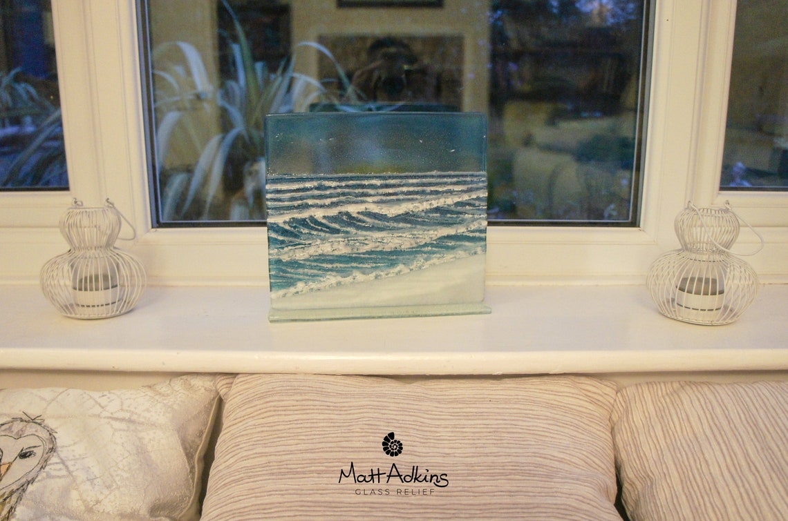 Square Wave Stand 22x20cm8 1/2x7 3/4 Breaking Glass - Etsy