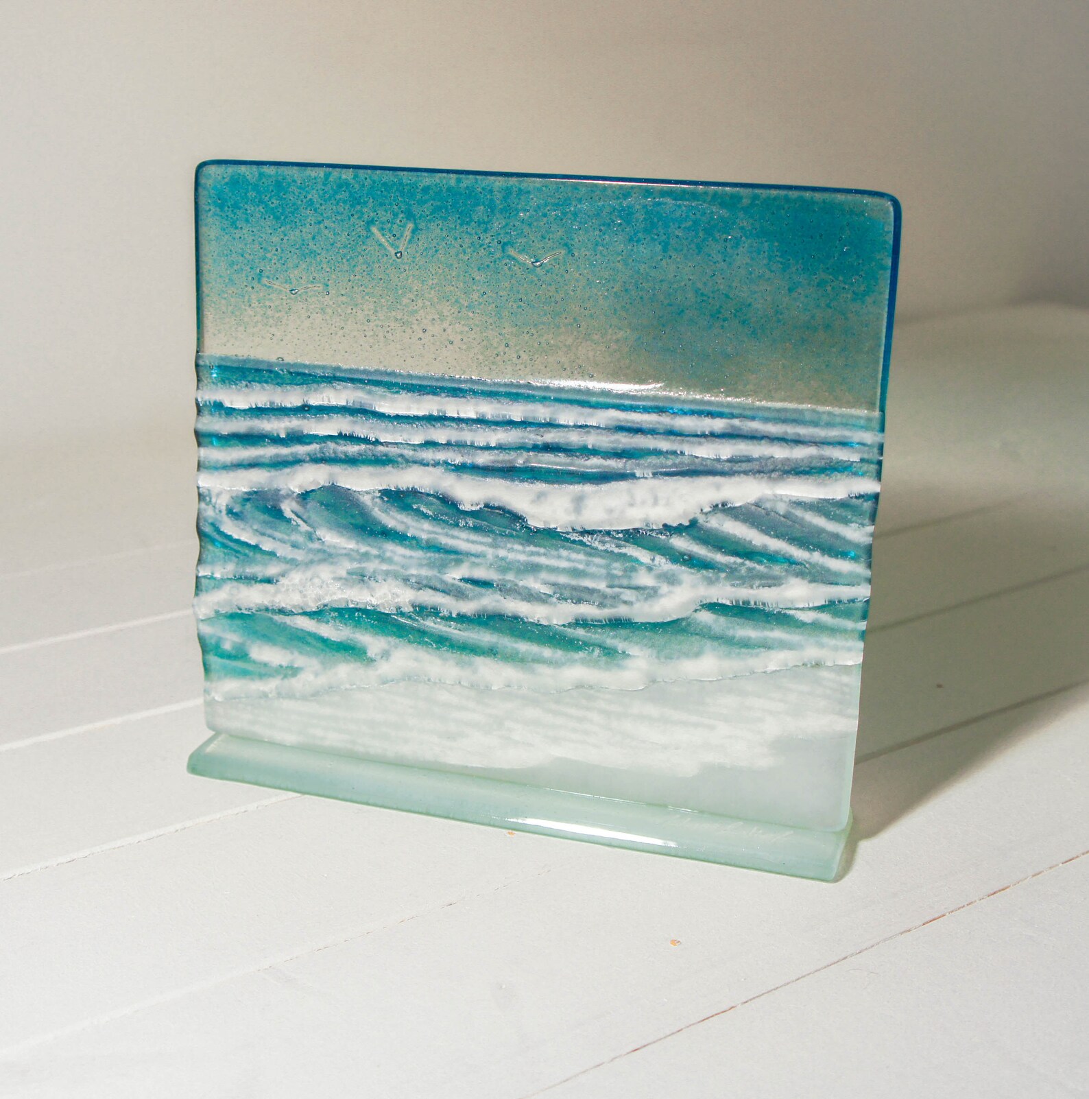 Square Wave Stand 22x20cm8 1/2x7 3/4 Breaking Glass - Etsy