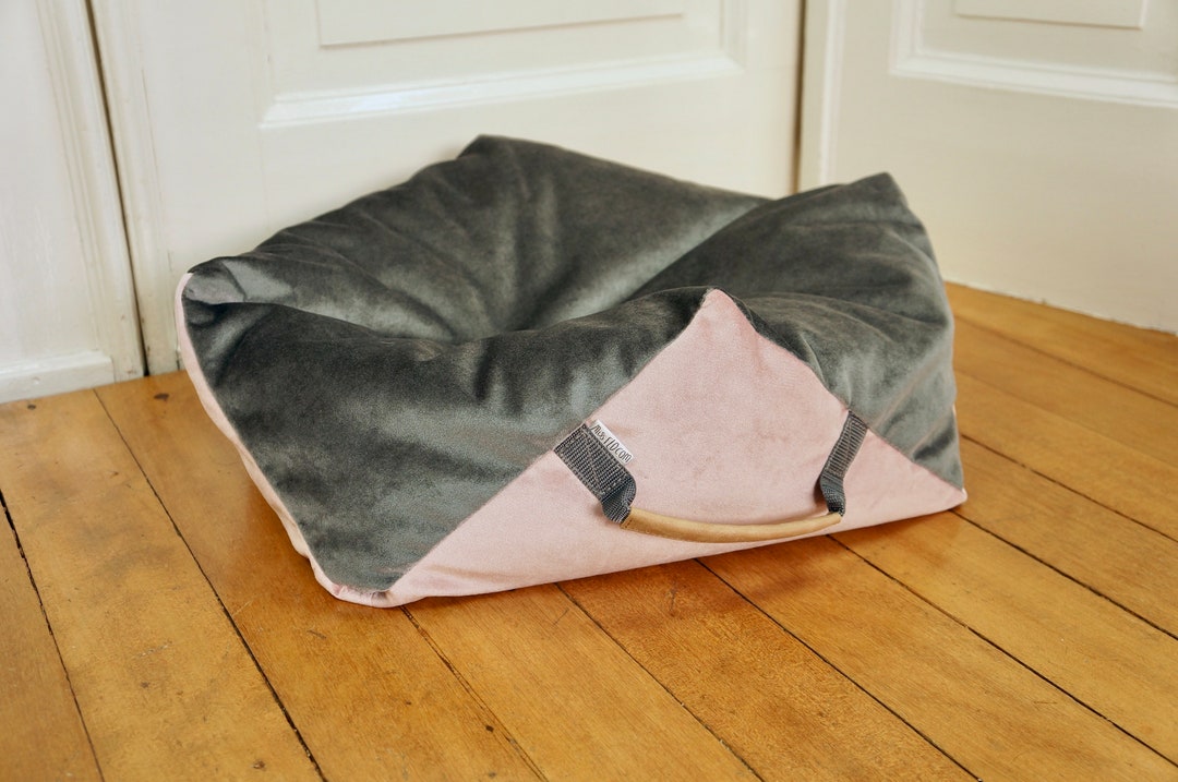 Dog Bed Pillow Comfy Cube Square Hexagon Velvet Grey Top with Inner ...