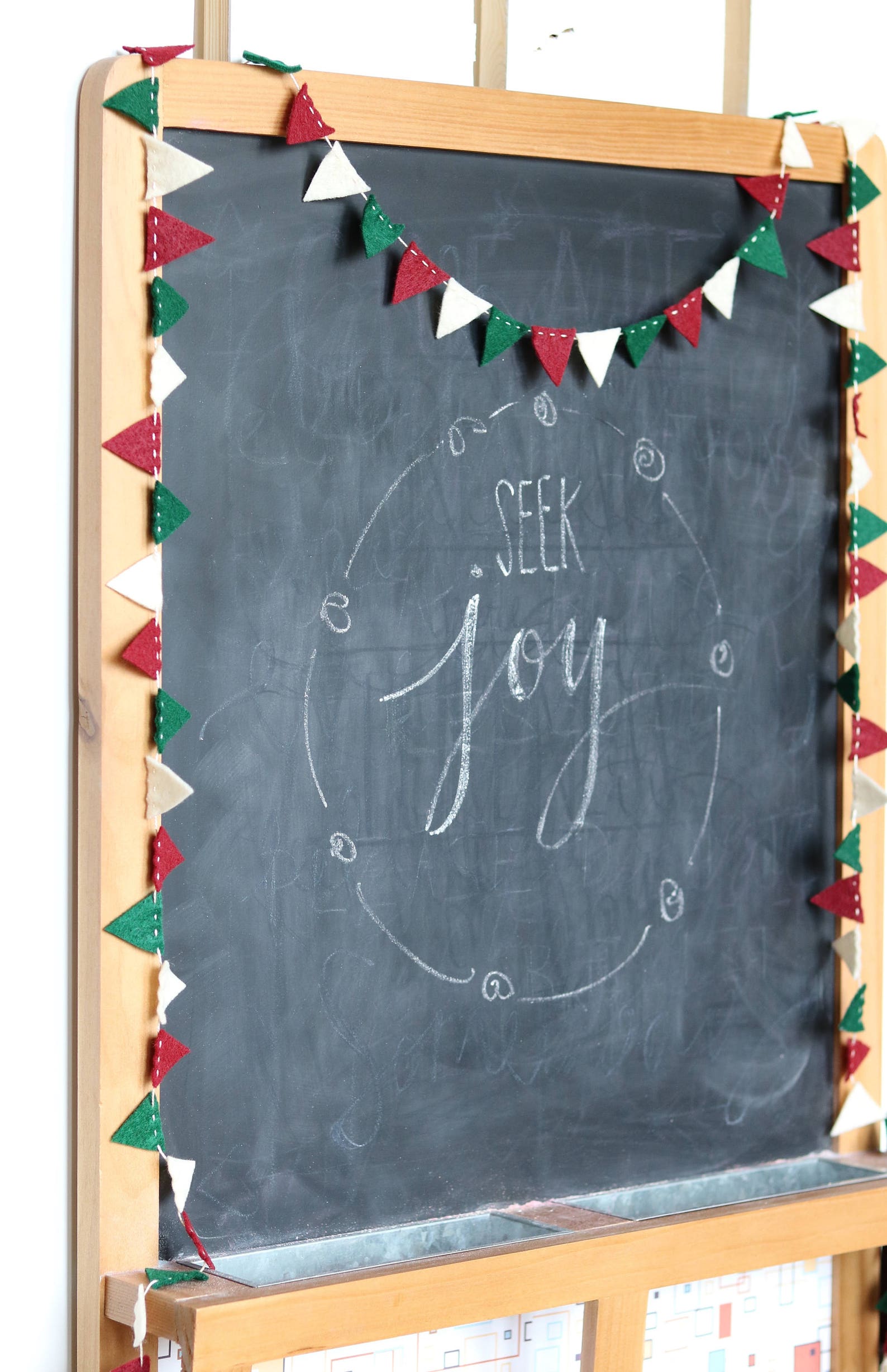 Felt Christmas Garland: Classic Maroon, Green, Cream Mini Bunting, 8 Ft ...