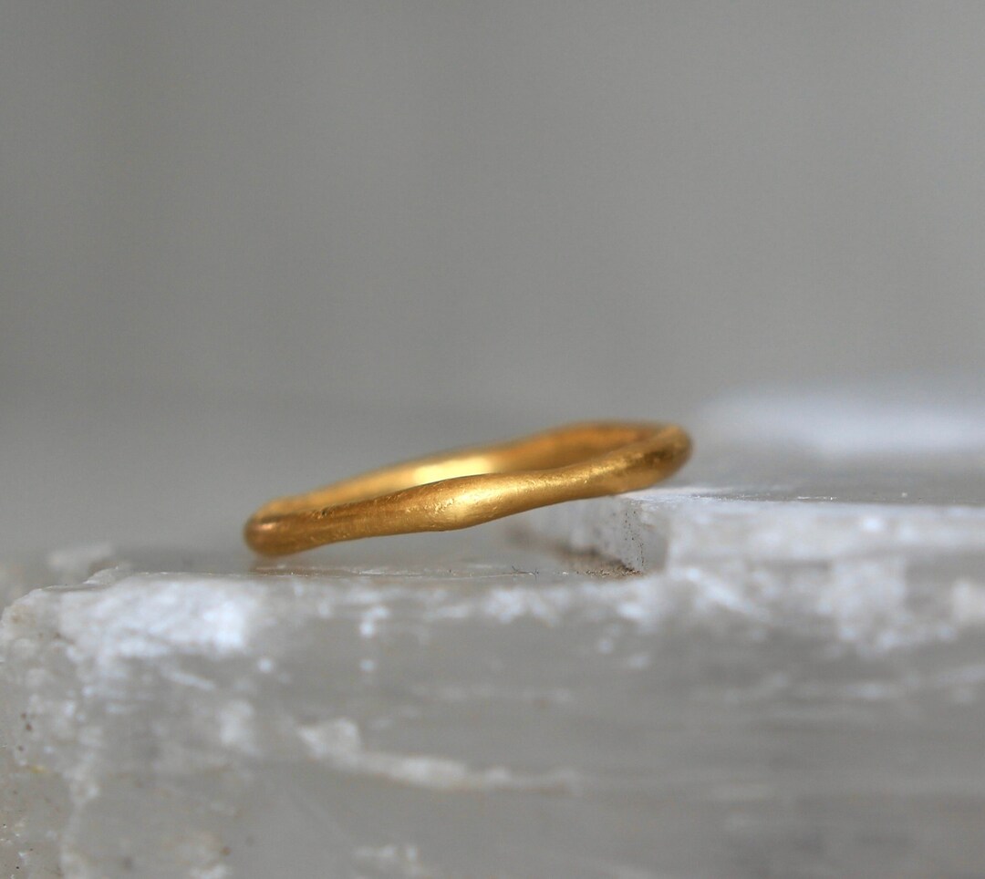 24K Gold Wobbly Band Hand Forged Solid Gold Ring Narrow 2.06 MM Wabi ...