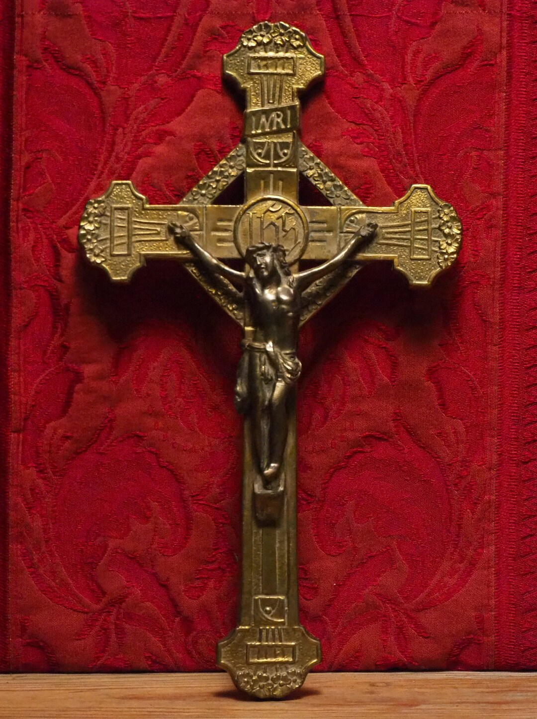 Antique Religious Art Deco Wall Hanging Religious Brass Crucifix Cross ...