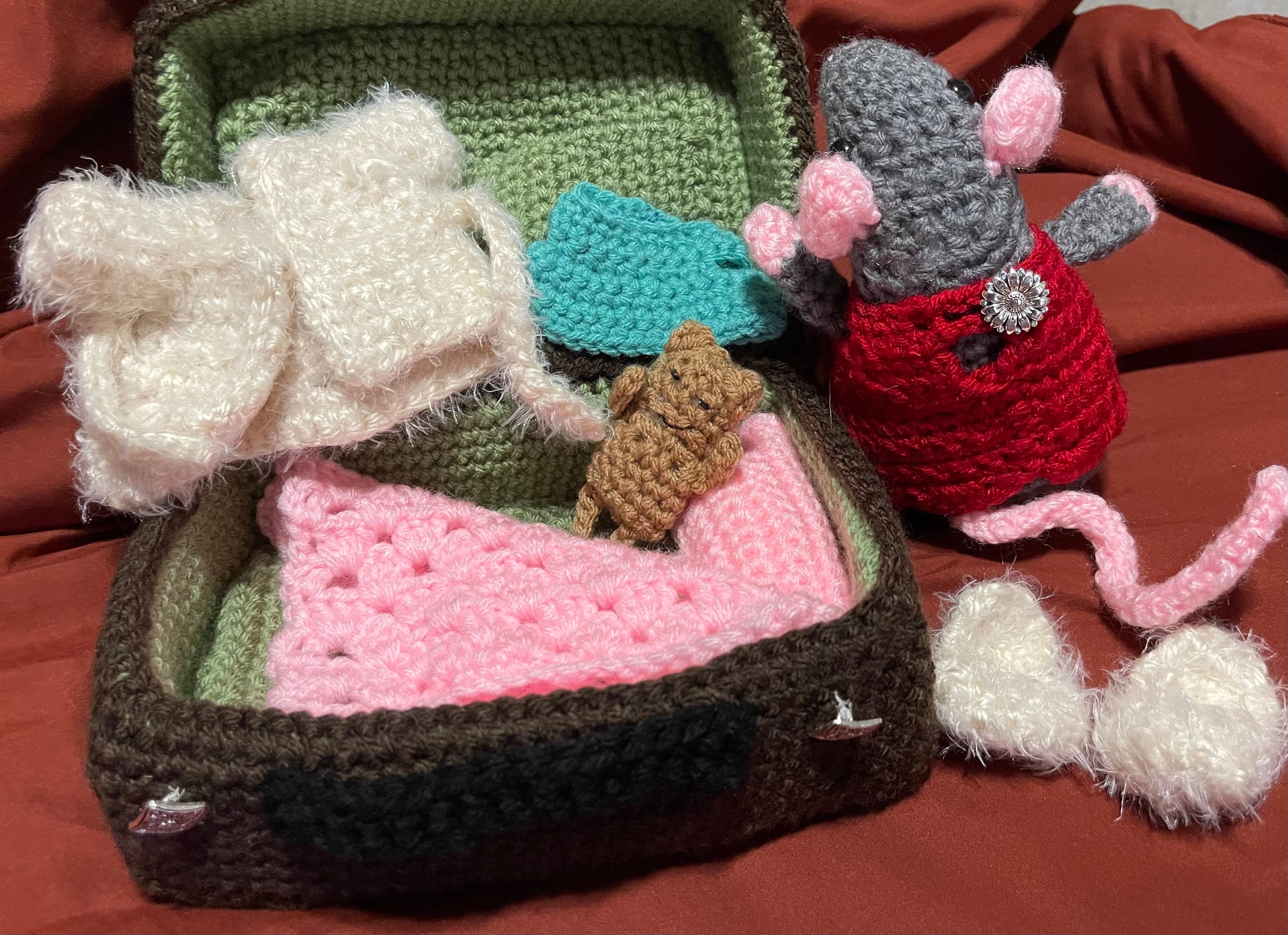 Mouse in Suitcase - Etsy