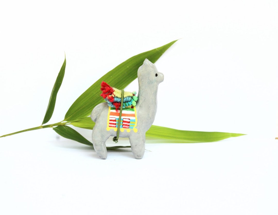 Small Clay Llama Alpaca Animal Figure Decoration With Woven Loom ...