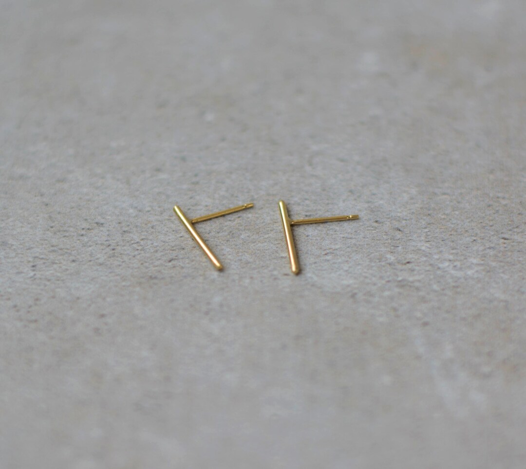 Minimalist Line Earrings, Golden String Earrings, Tiny Studs, Ear ...