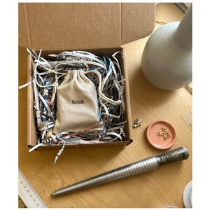 Minimalist 14k Gold Necklace, Abstract Gold Necklace, Solid Gold ...