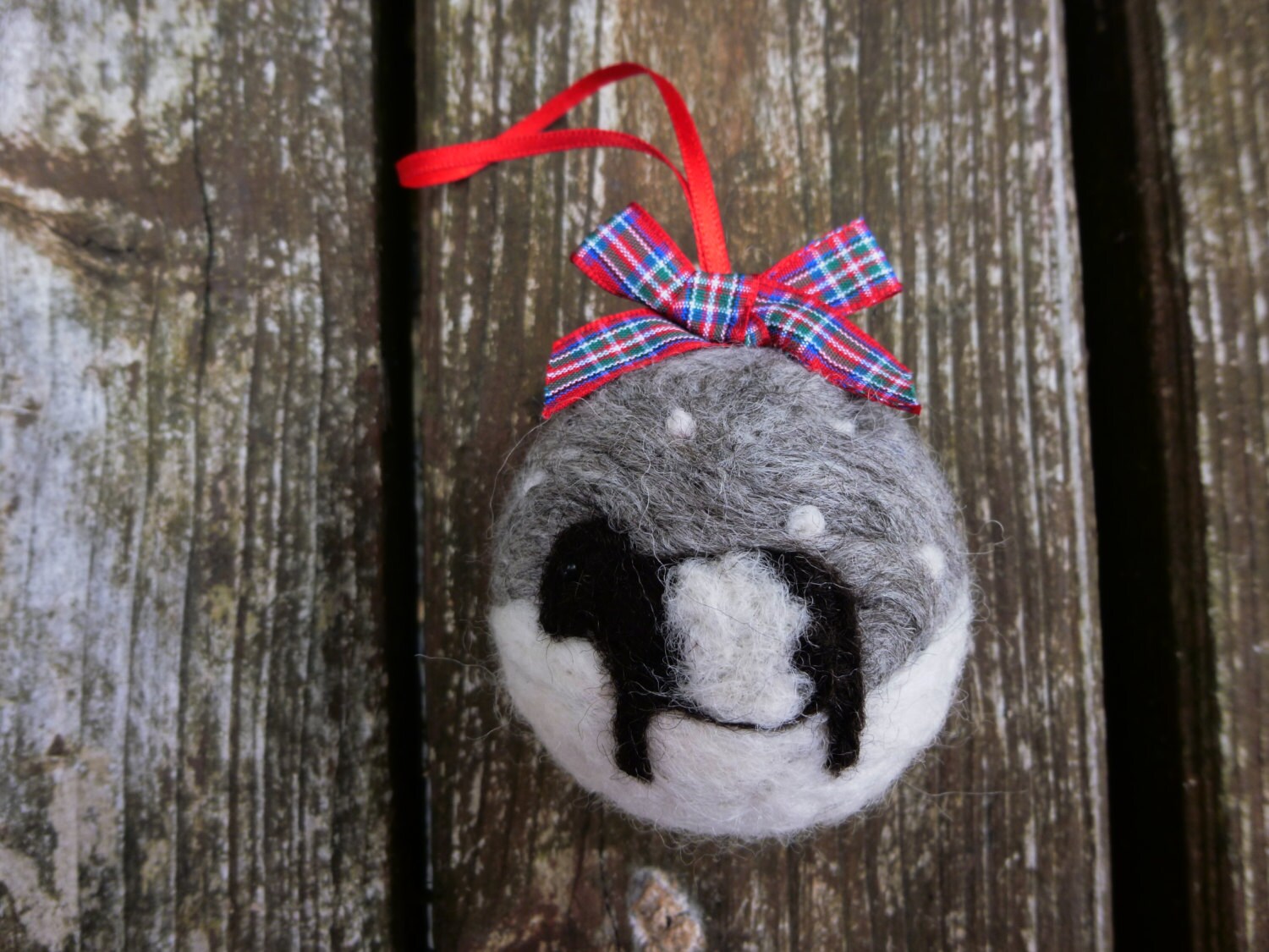 Handmade Needle Felted Bauble Belted Galloway Cow (beltie) Christmas ...
