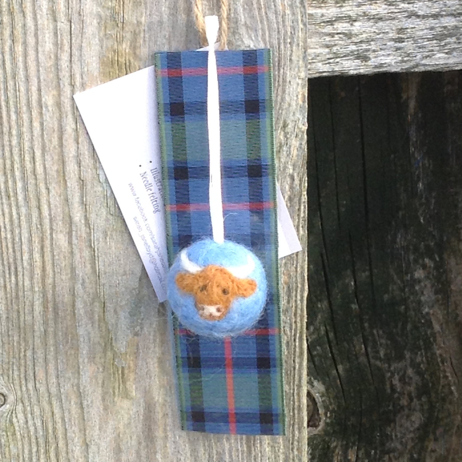 Handmade Scottish tartan bookmark with needle felted thistle / | Etsy