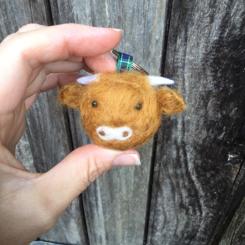 Highland Cow Keyring , Handmade Needle Felted Keyring With a Tartan ...