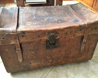 Antique trunk | Etsy