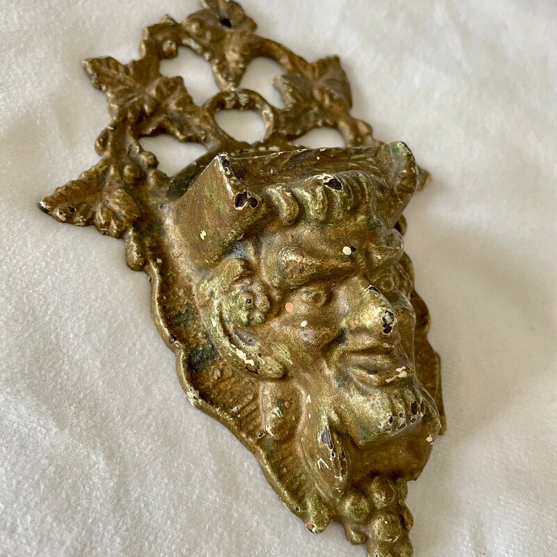 Cast Iron Wall Mount - Etsy