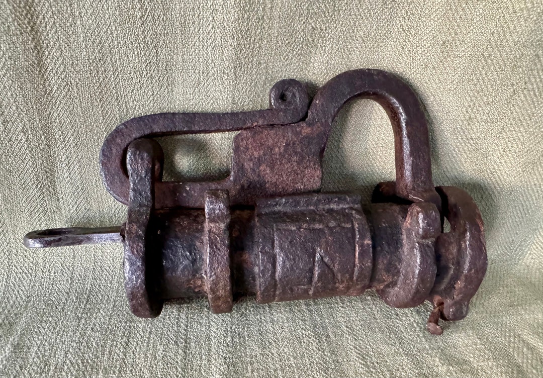 Incredible 17th Century Swing Shackle Iron Barrel Padlock Dated 1644 - Etsy