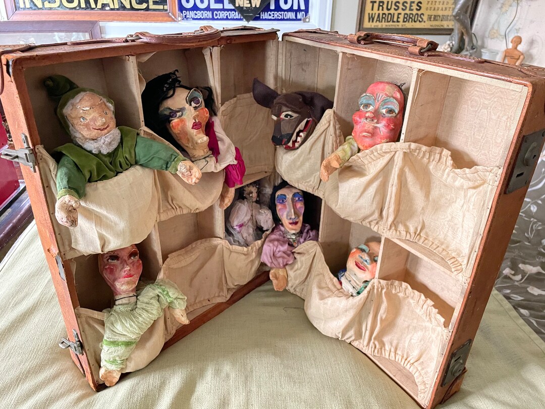 Antique 1920-30’s Italian Travelling Puppet Show Suitcase With Puppets ...